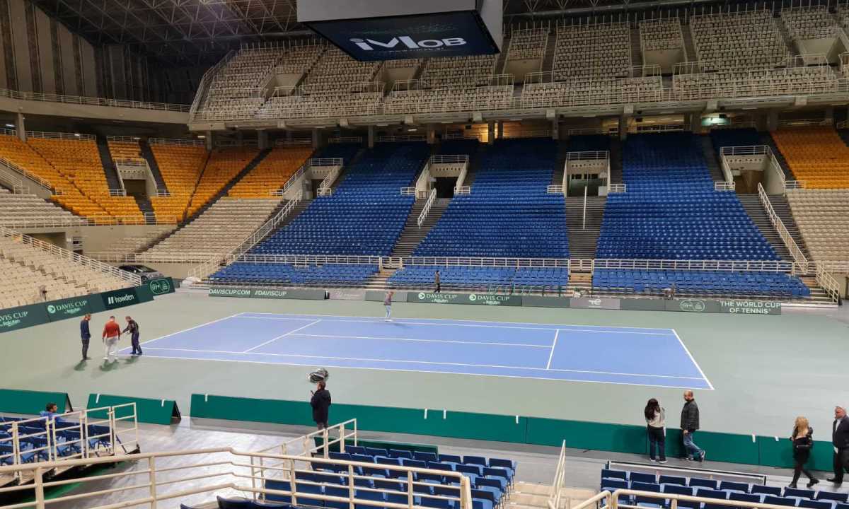 Davis Cup. Η μεταμόρφωση του κλειστού γηπέδου μπάσκετ του ΟΑΚΑ σε ...
